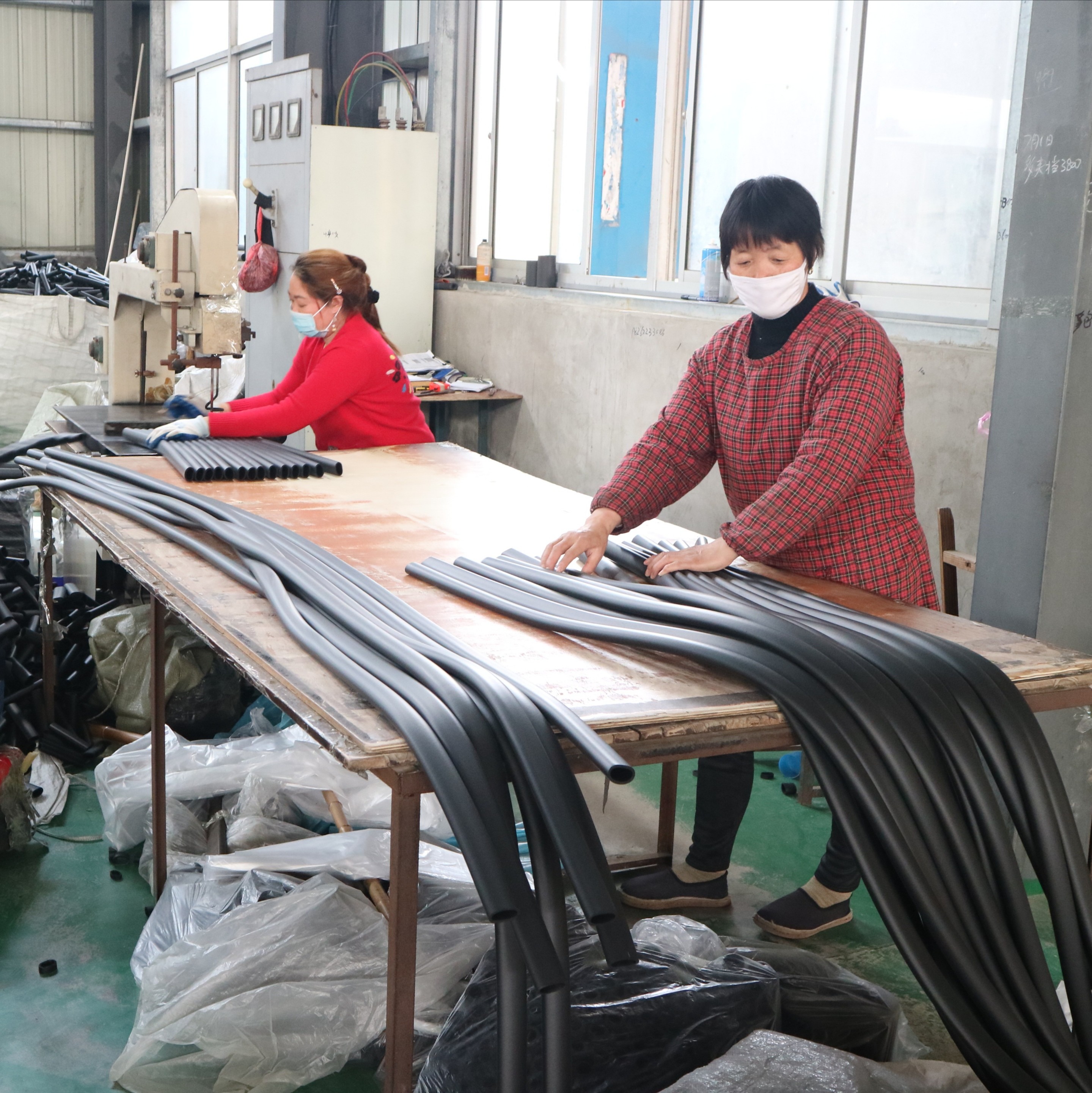 Various Color Eco Natural Non Slip NBR Rubber Handle Sheath For Sport